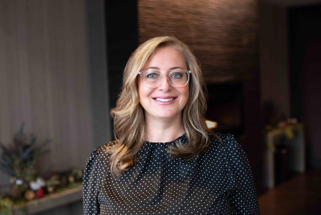 Senior Broker Spotlight — Lynn Kummerer | Chicago Luxury Condos for ...